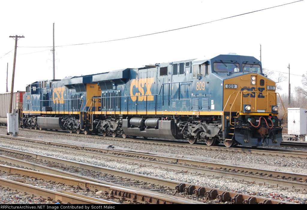CSX 809 & 806